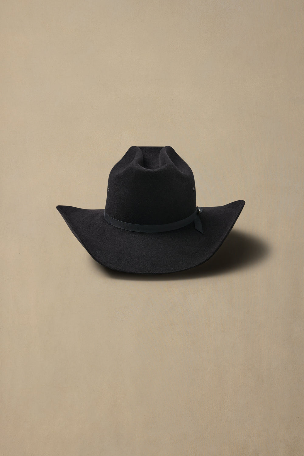 Lee Kernaghan’s Outback Club Hat: A Legend Returns