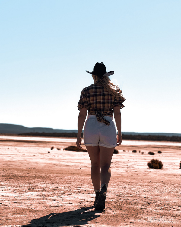 Meet Sara Berki: A Country Artist with a Story to Tell